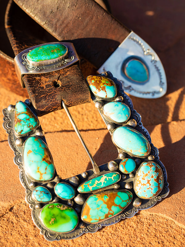 Buckles – Brit West